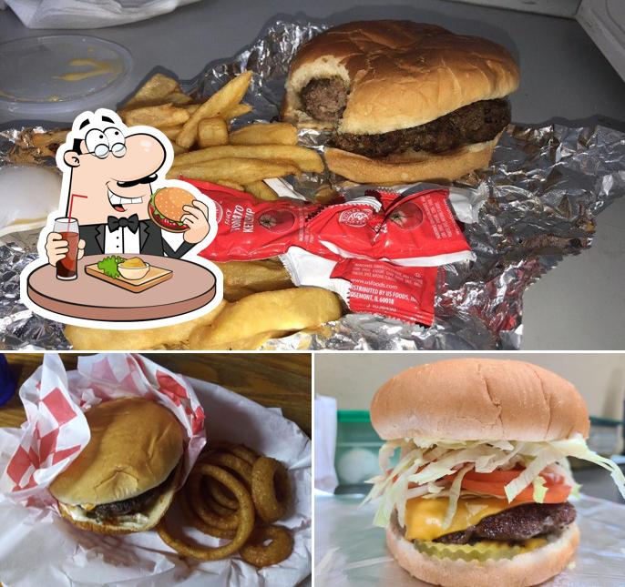 Smiley's Cafe, 106 Fay Ave E, US-87 in Smiley - Restaurant reviews