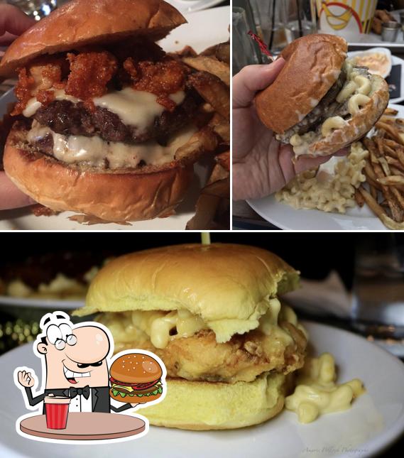 Craftsman Row Saloon in Philadelphia - Restaurant menu and reviews