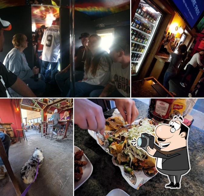 Johnny J's Pub & Grille, Medina in Medina - Restaurant menu and reviews