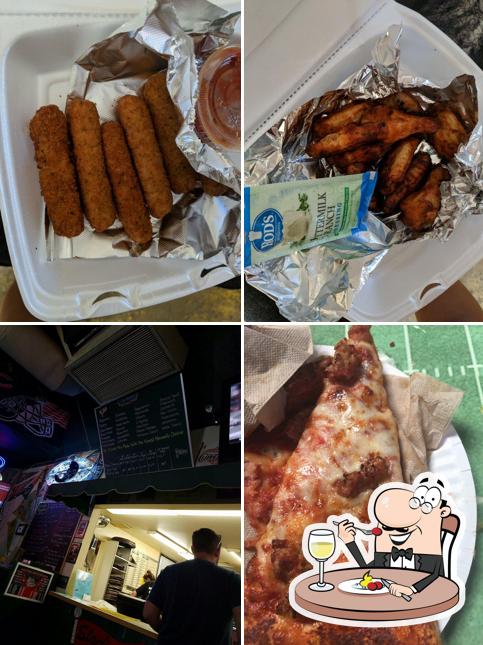 Stadium Pizza in San Jacinto - Restaurant menu and reviews