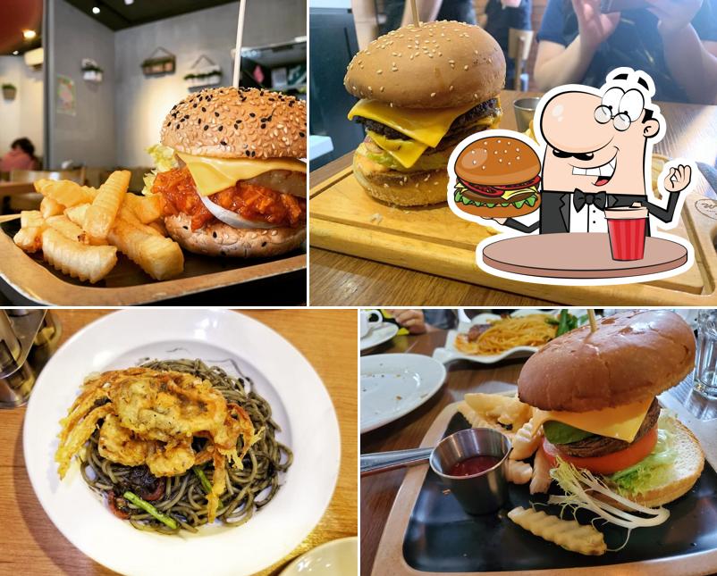 WM Café and Bar, Hong Kong, Shop 20 Eightland Gardens - Restaurant reviews