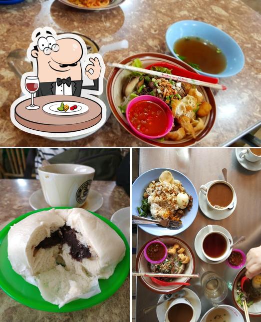 Cafe Kok Tong, Pematangsiantar - Restaurant menu, prices and reviews