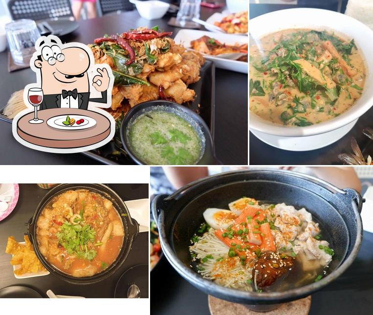 Restaurante ร้านรักล้นจาน By จั๊ม นะ แจ๊ะ, Chon Daen - Opiniones del ...