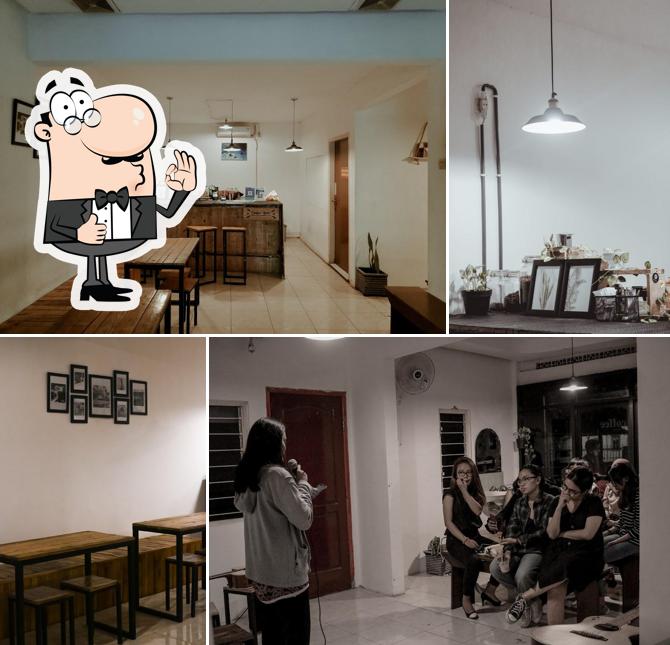 Lotus Coffee pub & bar, Surabaya, Jl. Gubeng Kertajaya VIII C No.25 Kel ...