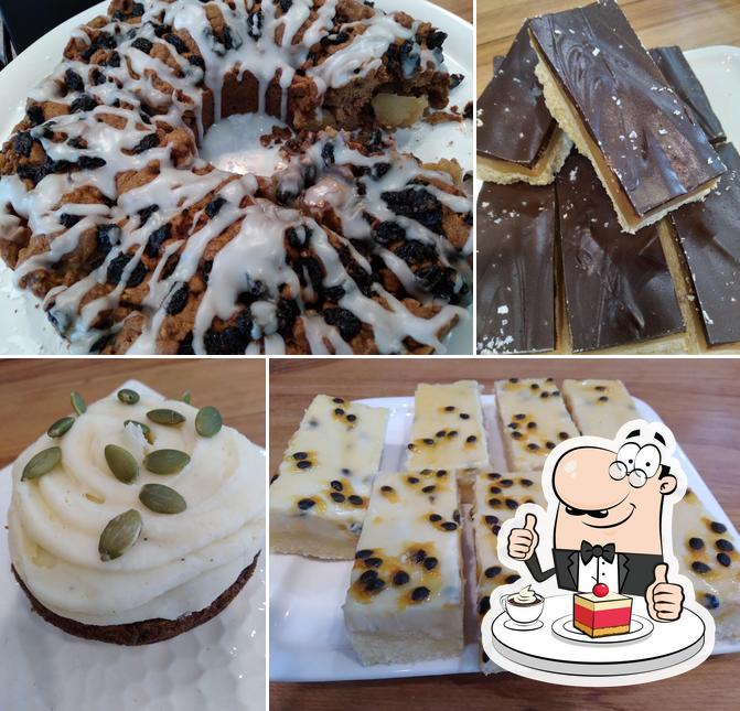 Red Tractor Cafe & Deli in Paeroa - Restaurant reviews