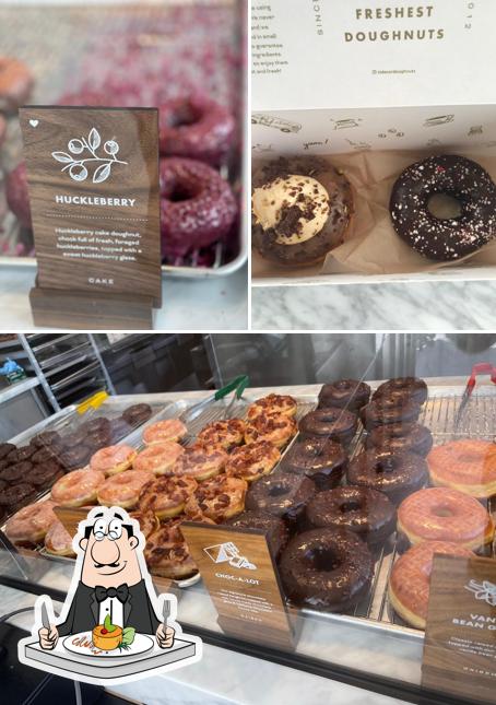 Sidecar Doughnuts & Coffee, 3026 N Sepulveda Blvd Suite G-110 in ...