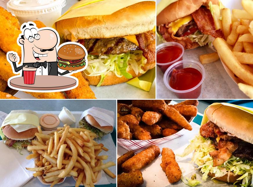 Omega Burgers Lakewood in Lakewood - Restaurant menu and reviews