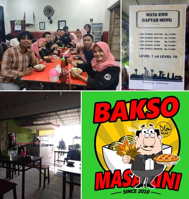 Top 2 restaurants with lontong in Tombolo, South Sulawesi, june 2025 ...