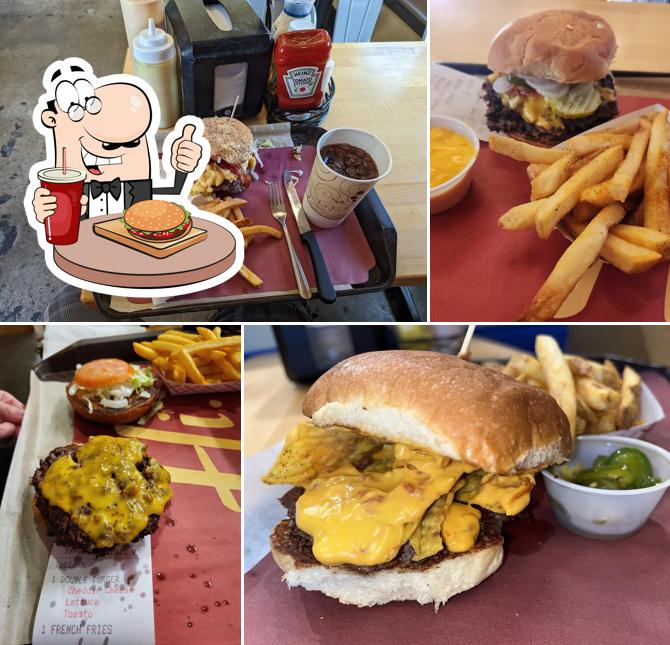 Hi-Pointe Drive-In, St. Louis - Restaurant menu, prices and reviews
