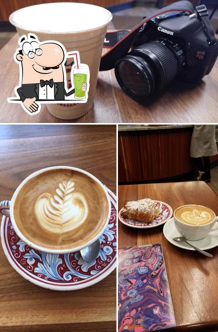 La Colombe Coffee Roasters, 858 W Armitage Ave in Chicago - Restaurant ...
