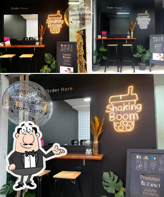 shaking boom cafe, Bangkok - Restaurant reviews