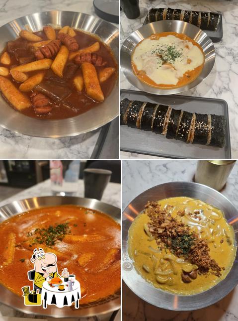 Sinjeon Topokki & Pocha - Bloor 신전떡볶이 in Toronto - Restaurant menu and ...
