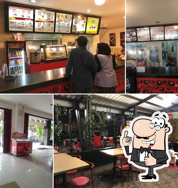 C'Bezt Fried Chicken restaurant, Surabaya - Restaurant reviews