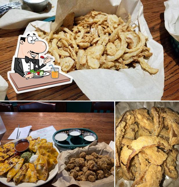 Snuffers, 4901 W Park Blvd Suite 521 in Plano - Restaurant menu and reviews