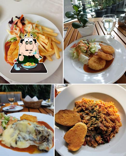 Maxi’s Resto restaurant, Bandung, Jl. Gunung Agung No.8 - Restaurant ...