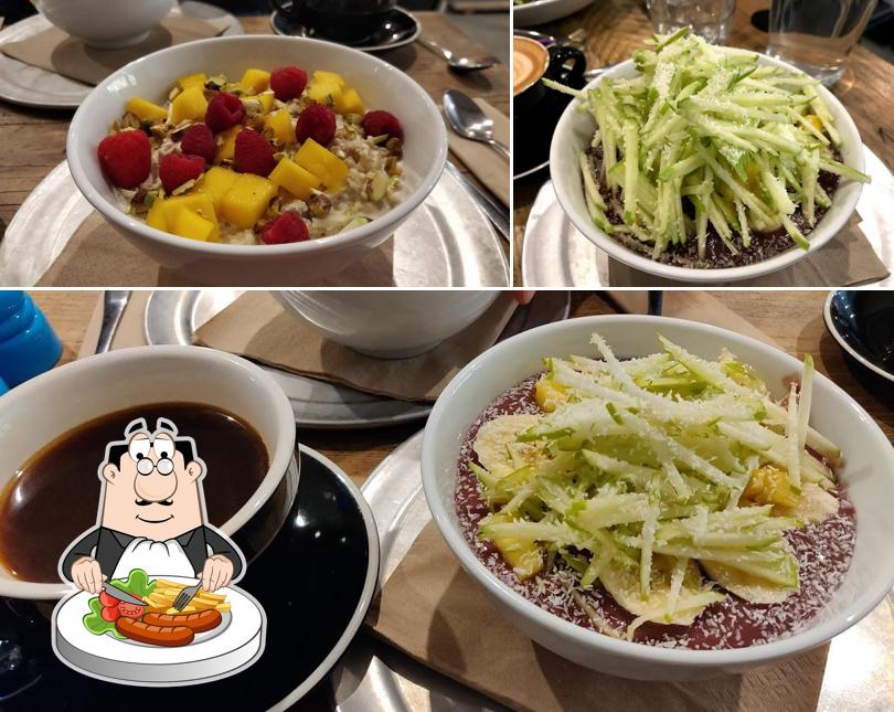 The Good Life Eatery, London - Restaurant menu, prices and reviews