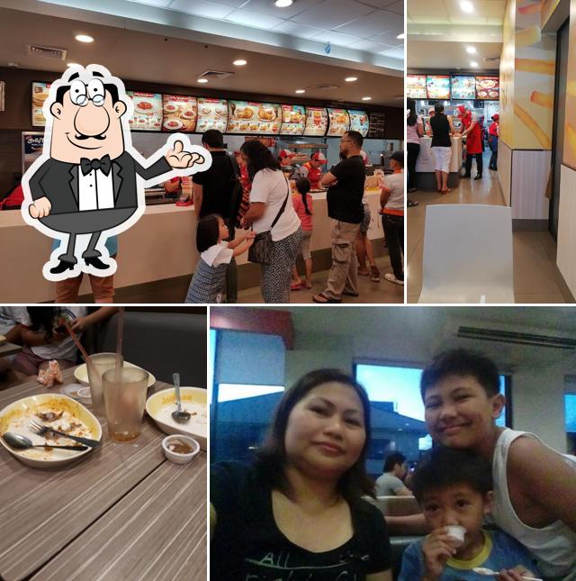 Jollibee, Caloocan, Balintawak - Restaurant menu, prices and reviews
