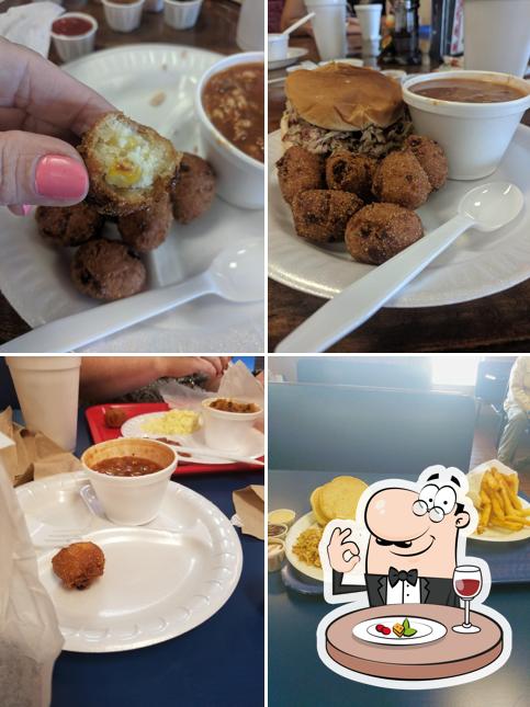 Little Pigs BBQ, Seneca - Restaurant menu, prices and reviews