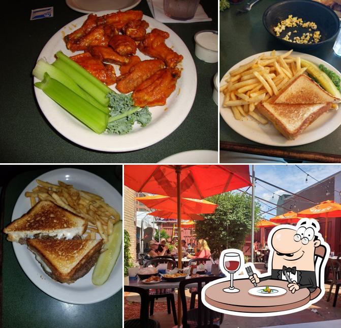 Top 5 restaurants with tater tots in Anoka, november 2025 - Restaurant Guru