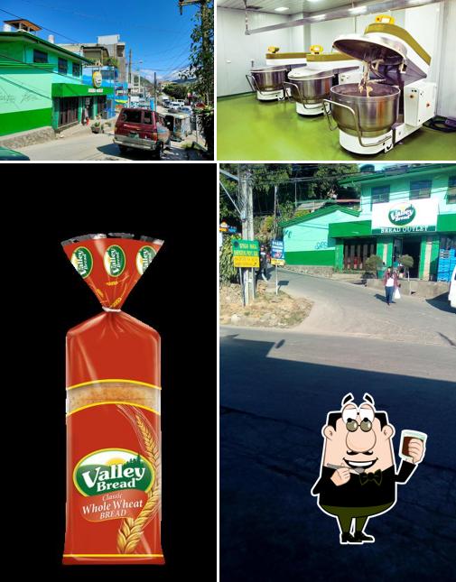 Valley Bread Inc., La Trinidad, AE 220 Poblacion 1 - Restaurant reviews