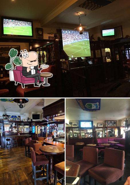 The Lower Deck Pub, Dublin - Restaurant menu, prices and reviews