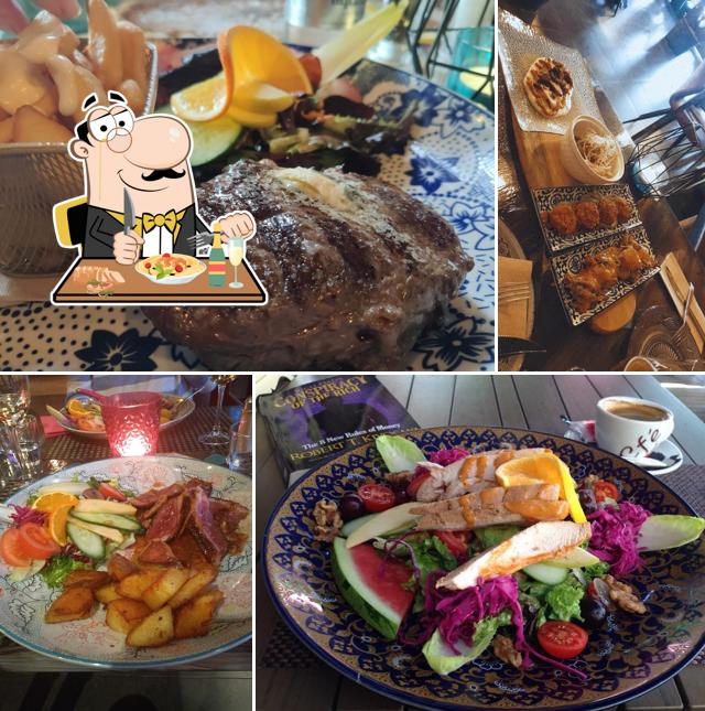Restaurante It's a Small World in L'Albir - Restaurant menu and reviews