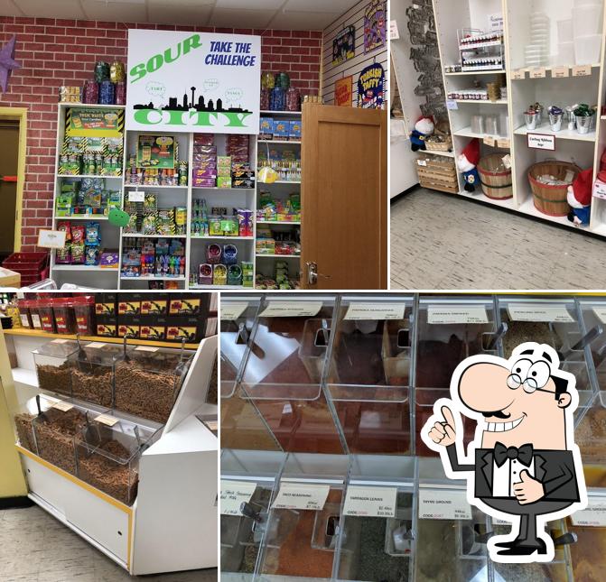 Mr. Bulky's Foods in Akron - Restaurant menu and reviews