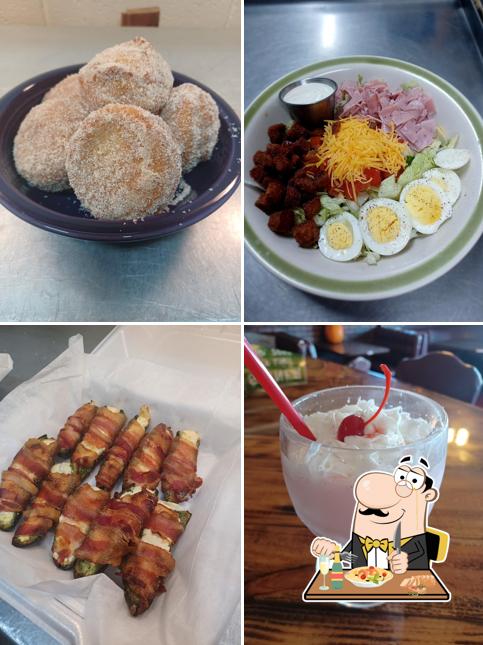 Old Maroon Saloon, Lockney - Restaurant menu, prices and reviews