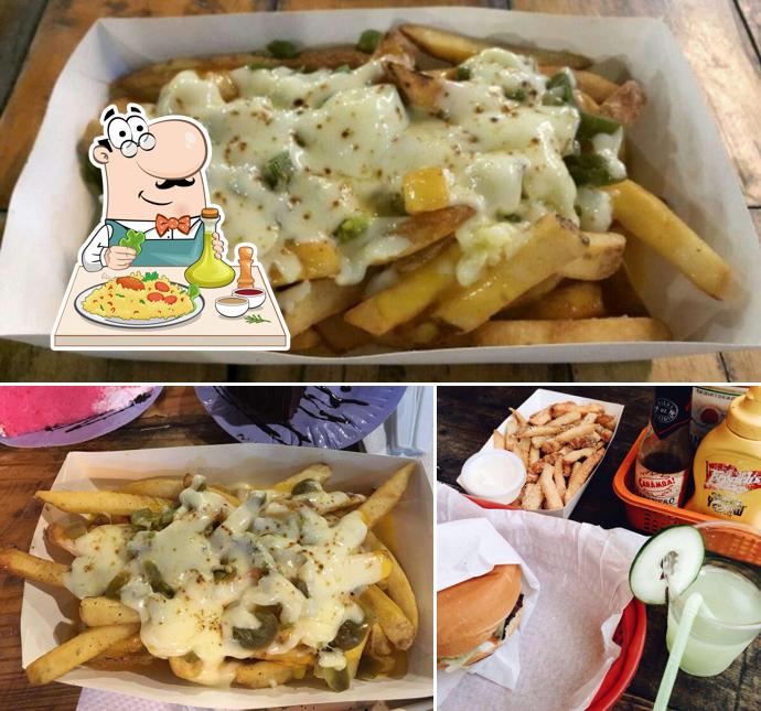 Restaurante The Fry Guys, Ciudad Quezon, StrEAT: Commonwealth Food Park ...