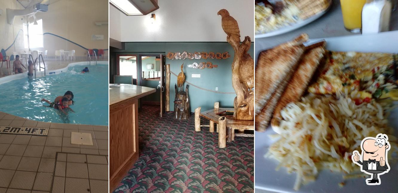 Papertown Motor Inn in Powerview-Pine Falls - Fast food menu and reviews