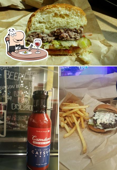 Little Big Burger in Hillsboro - Restaurant menu and reviews
