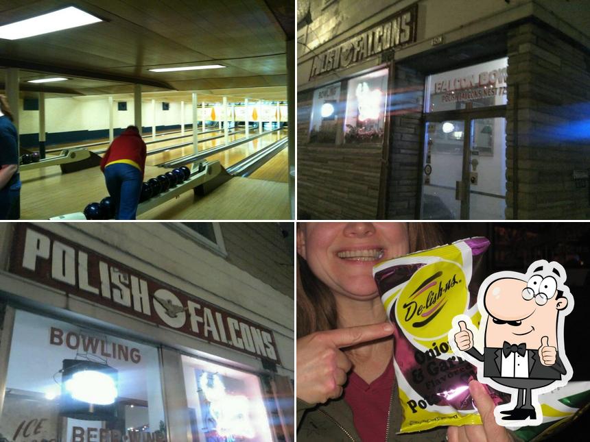 Falcon Bowl, Milwaukee - Restaurant menu, prices and reviews