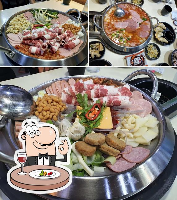 King Kong Budae Chigae restaurant, Busan, 46-1 Gaya-daero 784beon-gil ...