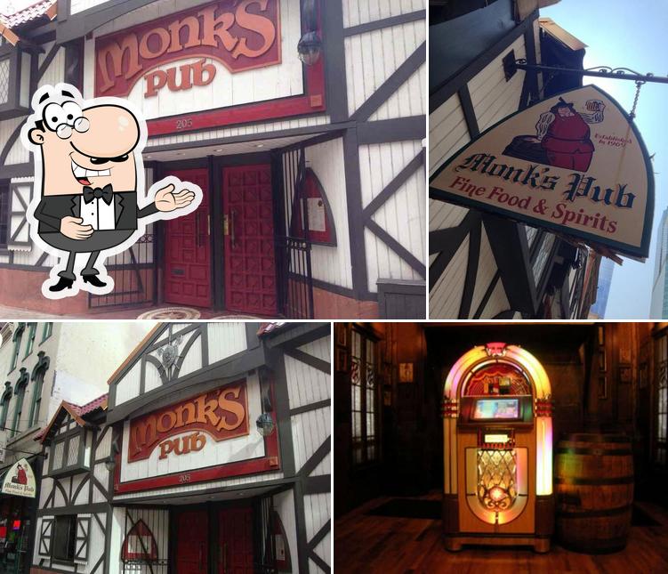Monk's Pub in Chicago - Restaurant menu and reviews