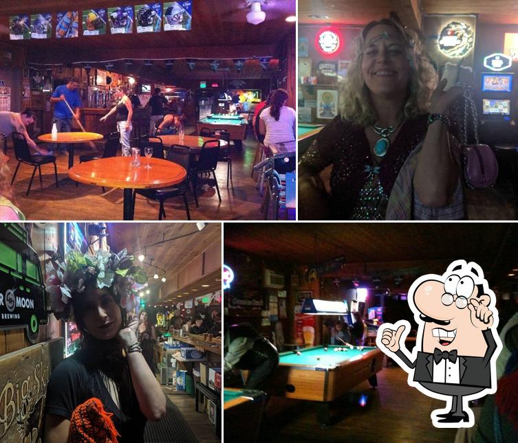The Talent Club, 114 Talent Ave in Talent - Restaurant reviews