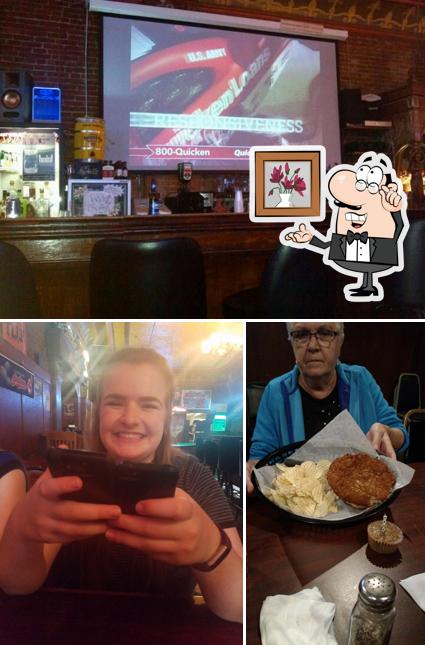 Viaduct Bar & Grill in Tiffin - Restaurant menu and reviews