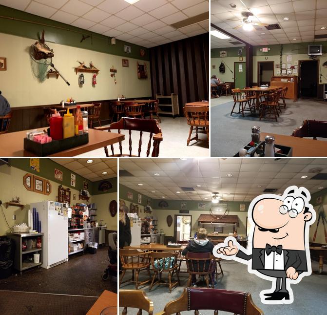 Hunters Cafe, Winfield - Restaurant menu, prices and reviews