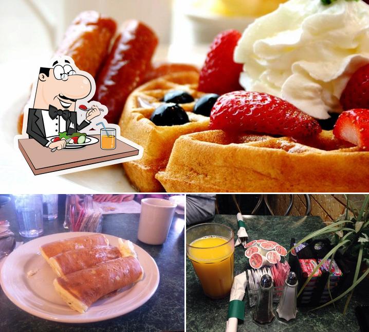 Breakfast at Wintergreen, Wisconsin Dells - Restaurant menu, prices and ...