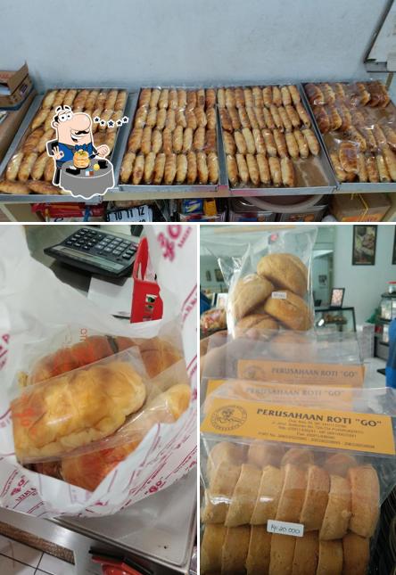 Toko Roti Go, Purwokerto - Restaurant reviews