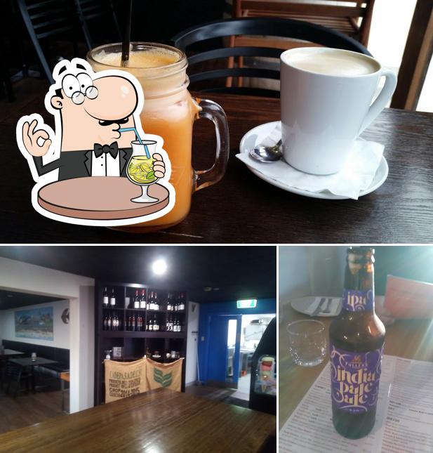 Breeze Cafe & Bar in Aldinga Beach - Restaurant menu and reviews