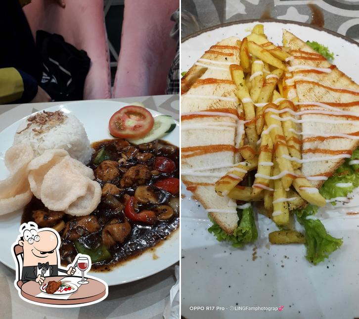 Chiara Keanu Chareem (CKC) Corner Perisai restaurant, Kartini ...