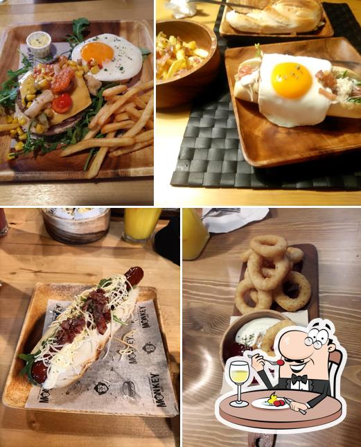 Monkey - Hot Dogs And Friends fast food, Azeitão - Restaurant menu and ...