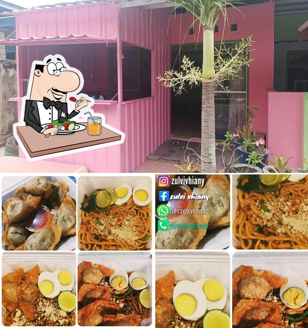 Drive thru booth pub & bar, Labuang