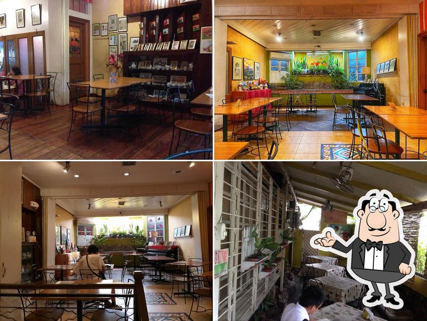 Small Talk Café desserts, Legazpi City, 4PQP+2X9 - Restaurant reviews