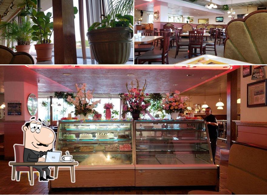 Family Table Restaurant in Milwaukee - Restaurant menu and reviews