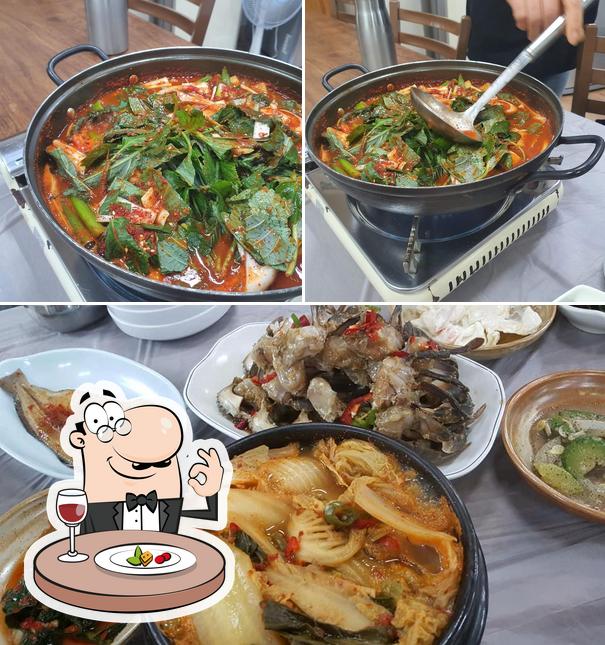 유명해물나라 restaurant, Taean-gun - Restaurant reviews