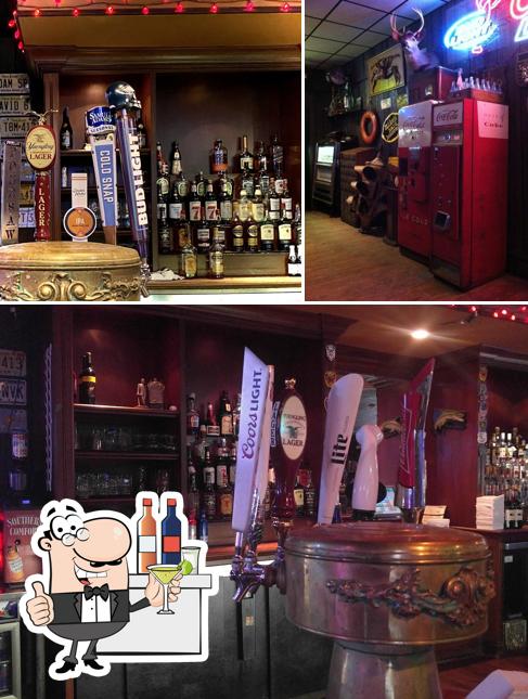 Cap'n Cats Clam Bar & Tavern, West Deptford - Restaurant menu, prices ...