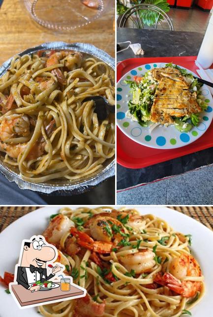 Pizza Moon in Los Angeles - Restaurant menu and reviews