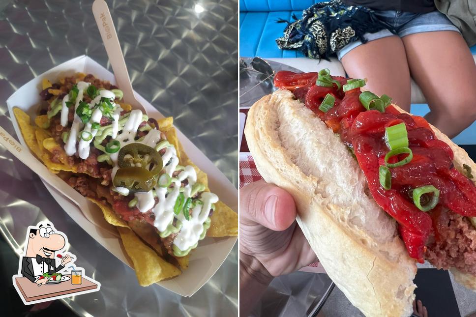Dickie's Dogs, Airlie Beach - Restaurant menu, prices and reviews