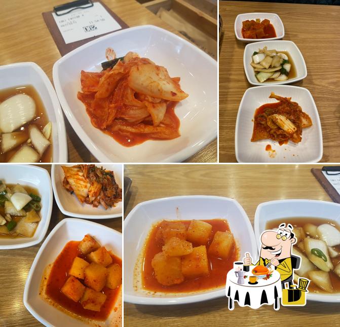 Yukjeon Gukbap, Seoul, Hapjeong - Restaurant menu, prices and reviews